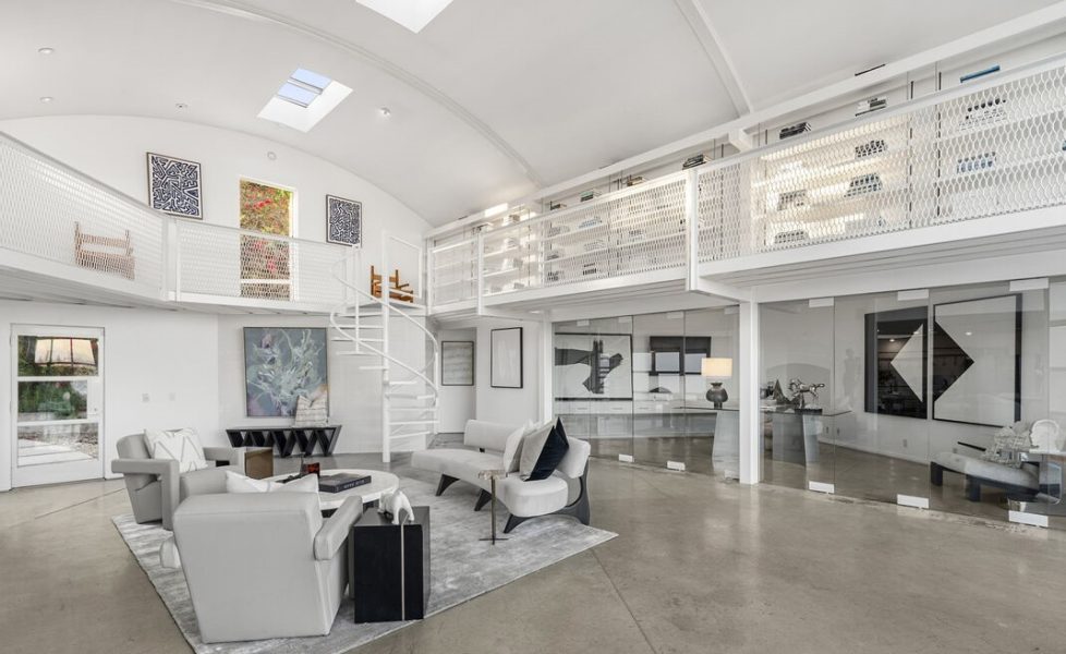 HOLLYWOOD HILLS BY CELEBRITY ARCHITECT BRIAN MURPHY — Modern Living LA