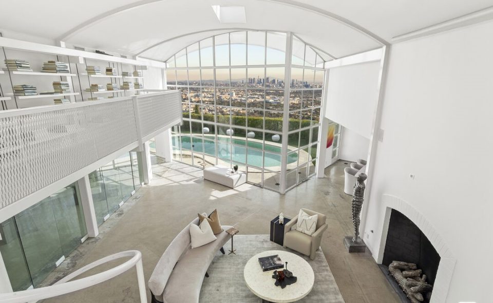 HOLLYWOOD HILLS BY CELEBRITY ARCHITECT BRIAN MURPHY — Modern Living LA