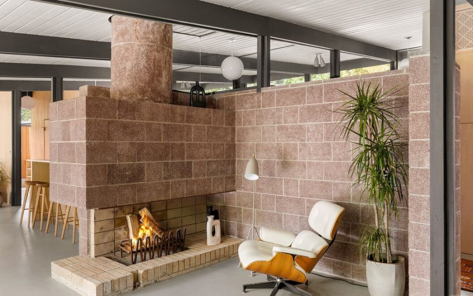 CRESTWOOD HILLS THE HART RESIDENCE - A. QUINCY JONES AND WHITNEY R ...