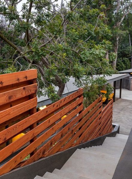 CRESTWOOD HILLS THE HART RESIDENCE - A. QUINCY JONES AND WHITNEY R ...