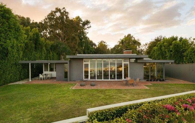 PACIFIC PALISADES RODNEY WALKER’S WEST HOUSE CASE STUDY 18 — Modern ...