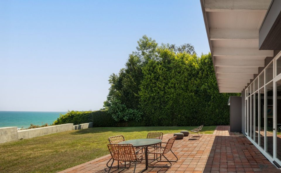 PACIFIC PALISADES RODNEY WALKER’S WEST HOUSE CASE STUDY 18 — Modern ...