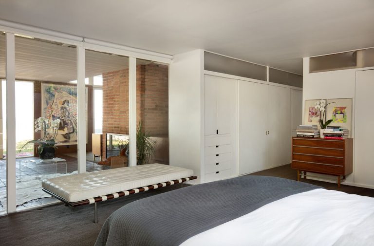 PACIFIC PALISADES RODNEY WALKER’S WEST HOUSE CASE STUDY 18 — Modern ...