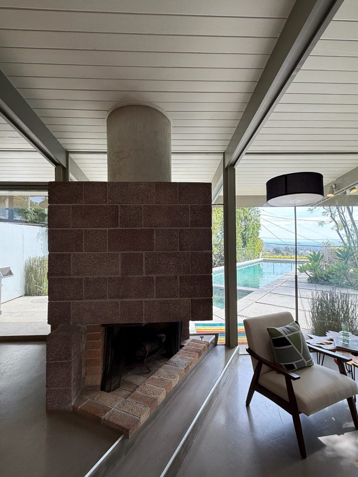 BRENTWOOD THE VOLK HOUSE A. QUINCY JONES & WHITNEY R. SMITH — Modern ...