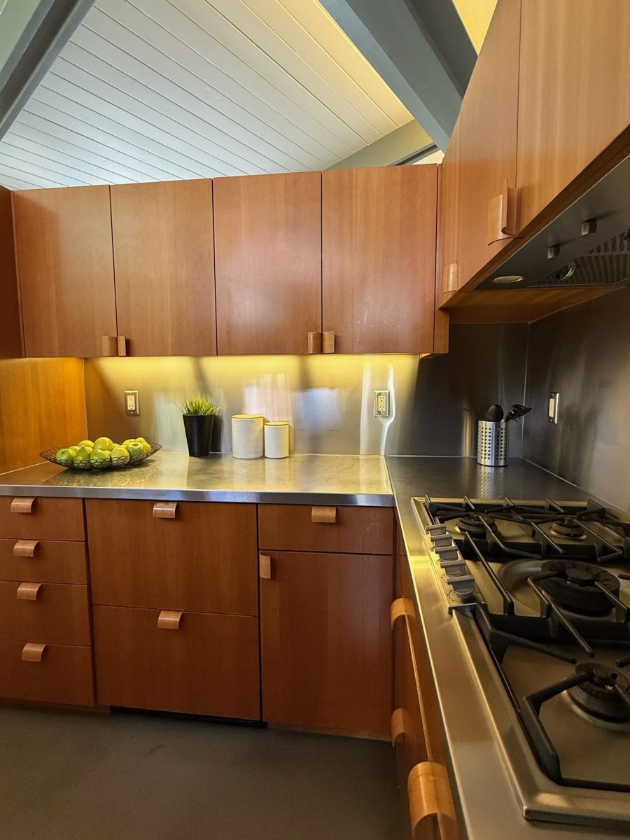 BRENTWOOD THE VOLK HOUSE A. QUINCY JONES & WHITNEY R. SMITH — Modern ...